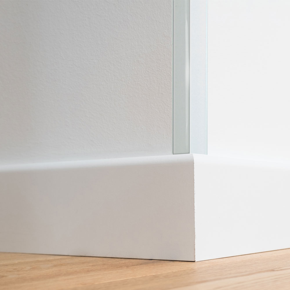 1″ Standard Angle (Clear) – DecorWorks